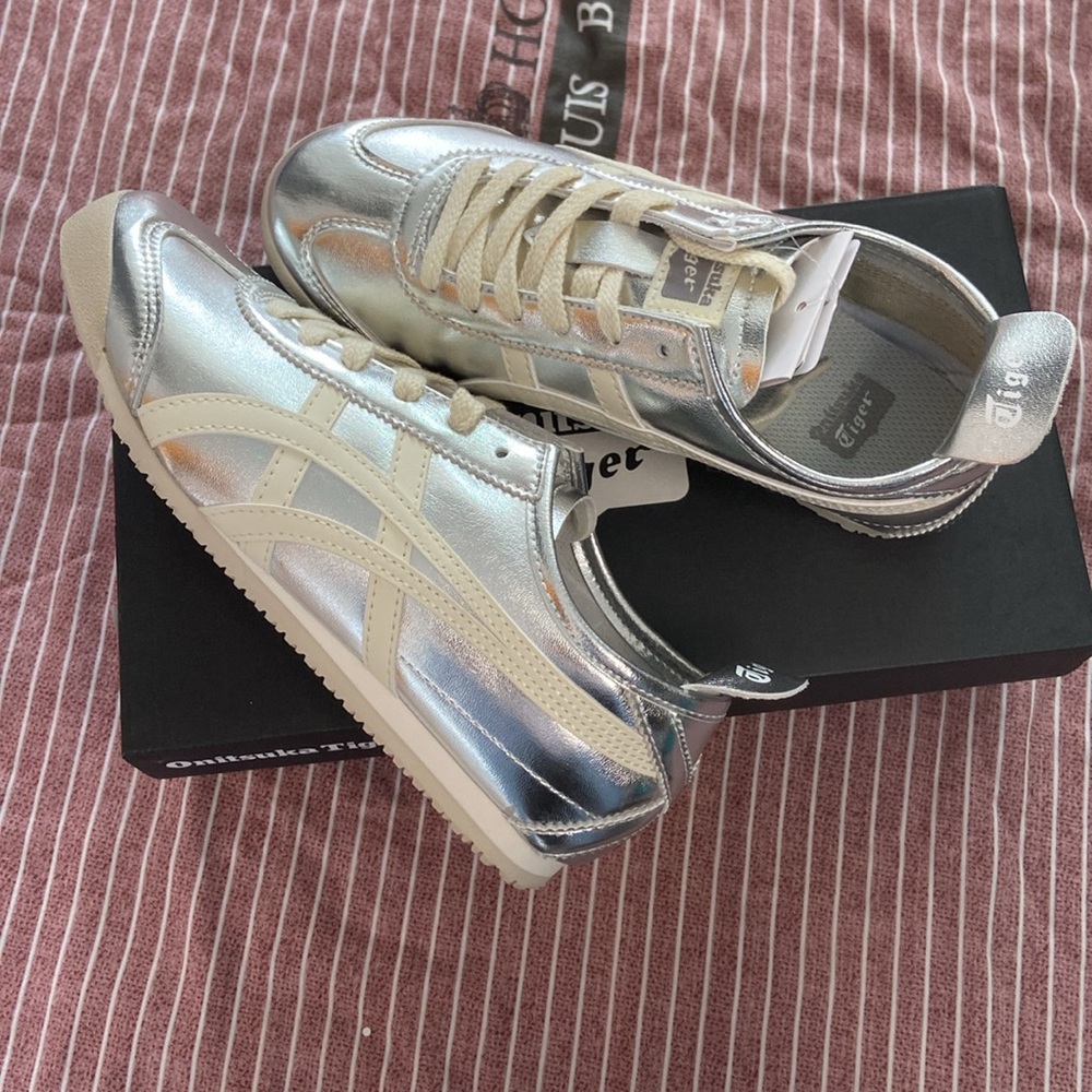 Onitsuka Tiger Mexico 66 Sneaker Shoes In Silver - Gem